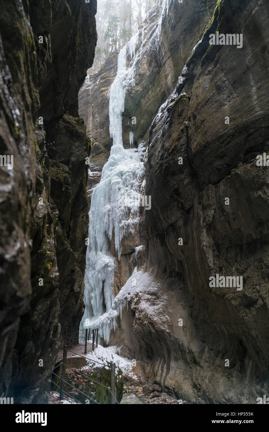 Winter in Gorge Partnachklamm in Garmisch-Partenkirchen, Bavaria ...