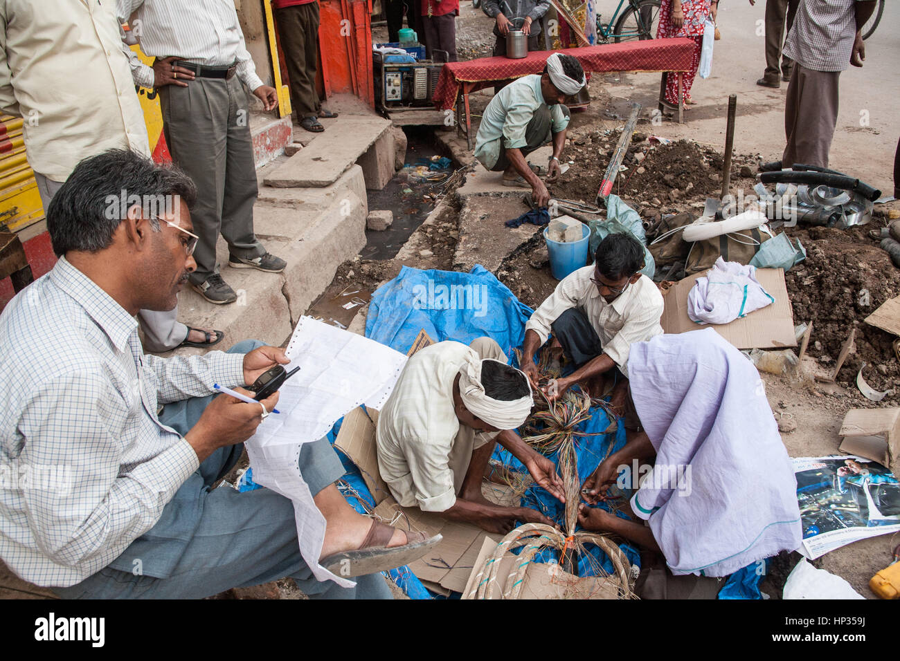 worker,workers,working,on,mass,of,telecommunication,phone,lines,wires ...