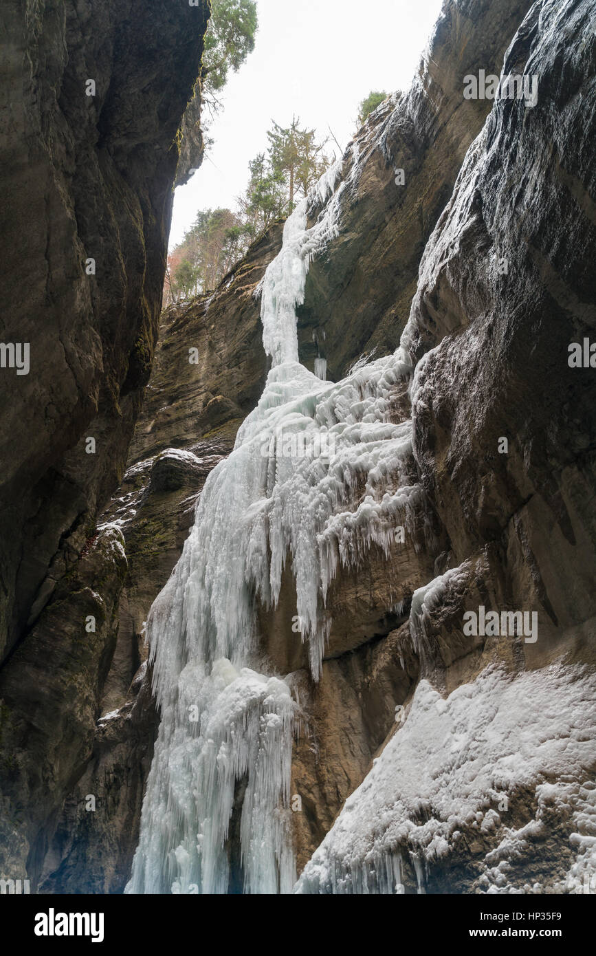 Winter in Gorge Partnachklamm in Garmisch-Partenkirchen, Bavaria ...