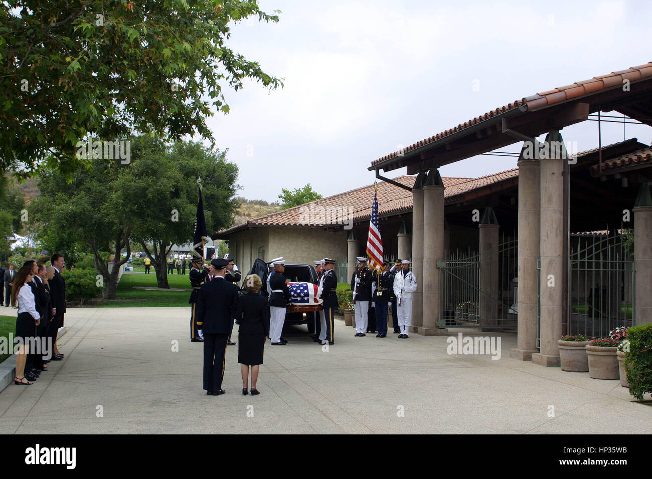 Nancy reagan ronald reagan casket High Resolution Stock Photography and ...