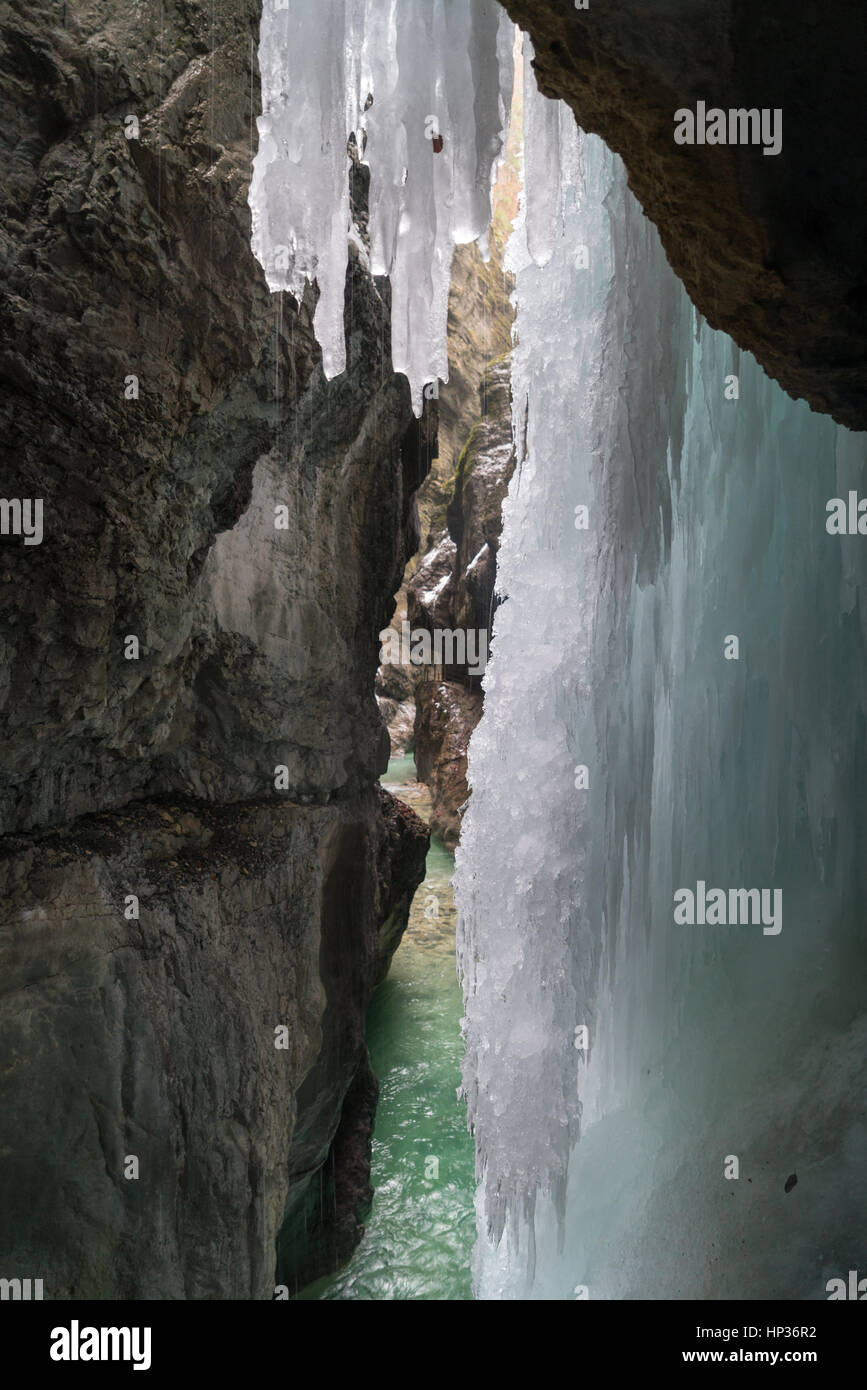 Winter in Gorge Partnachklamm in Garmisch-Partenkirchen, Bavaria ...