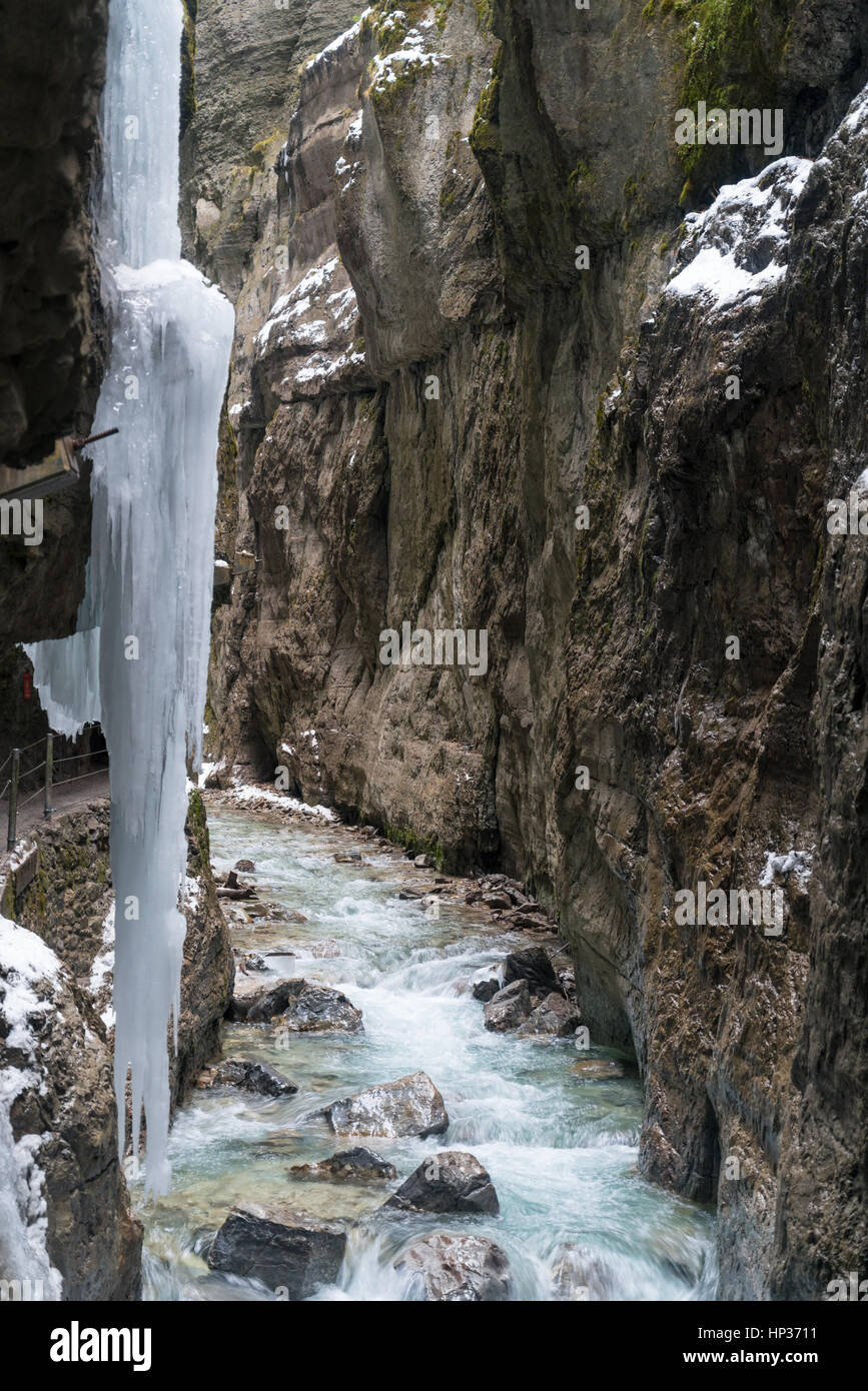 Winter in Gorge Partnachklamm in Garmisch-Partenkirchen, Bavaria ...