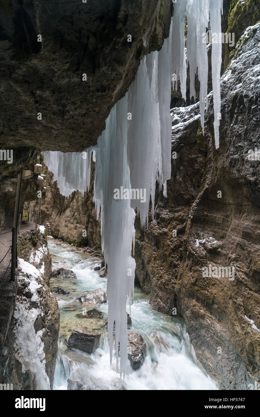 Winter in Gorge Partnachklamm in Garmisch-Partenkirchen, Bavaria ...