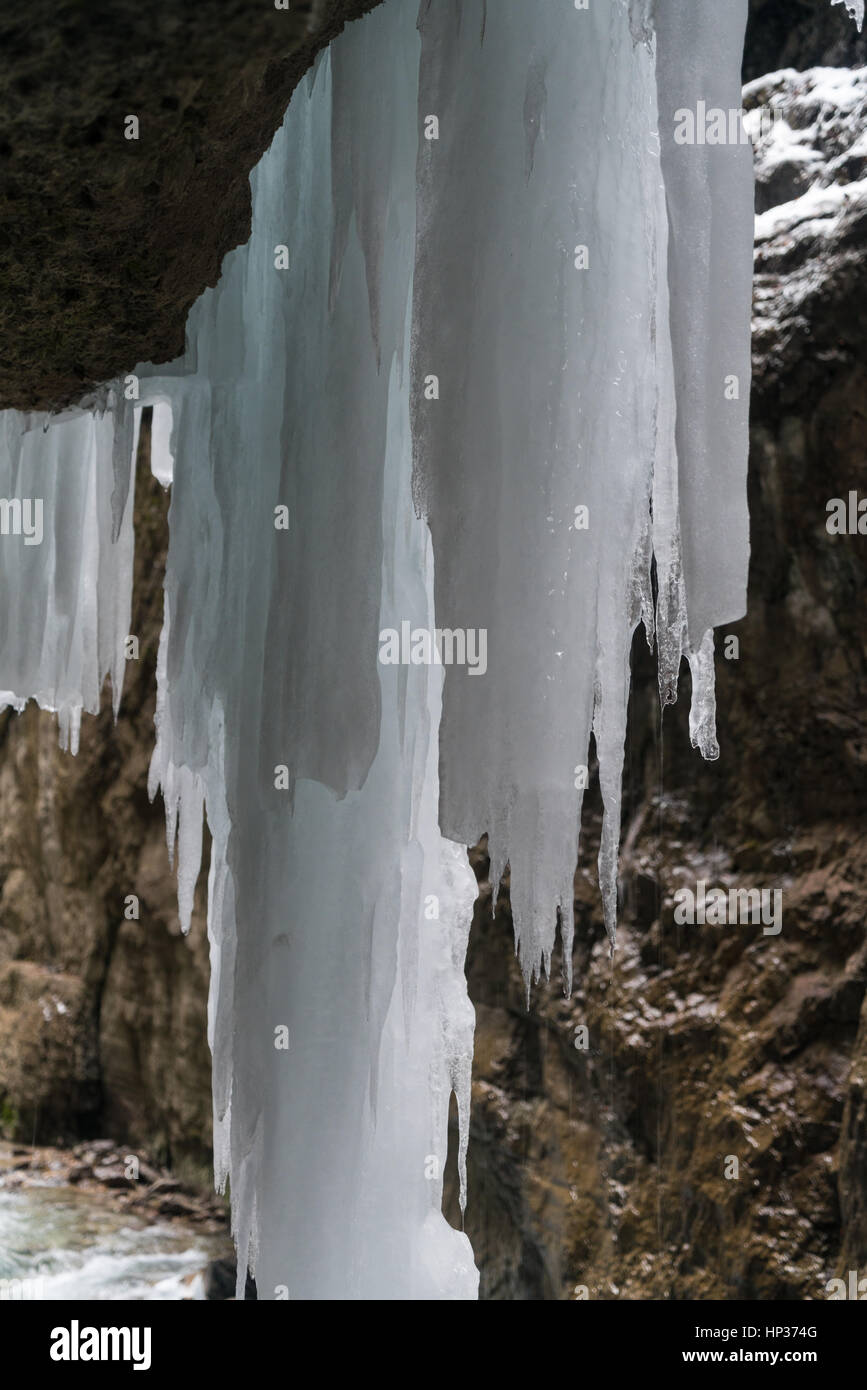 Winter in Gorge Partnachklamm in Garmisch-Partenkirchen, Bavaria ...