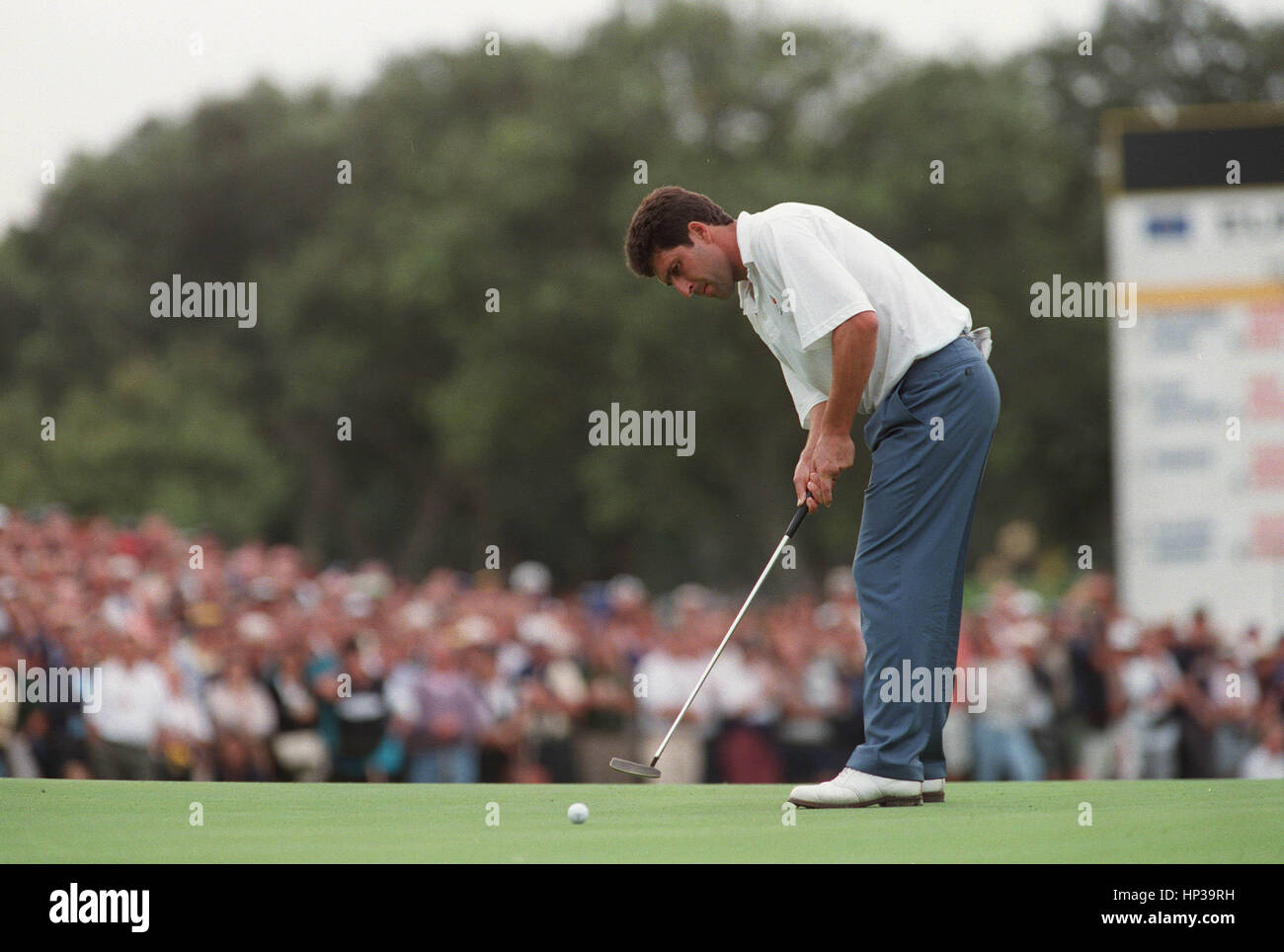 Jose maria olazabal ryder cup 1997 hi-res stock photography and images ...