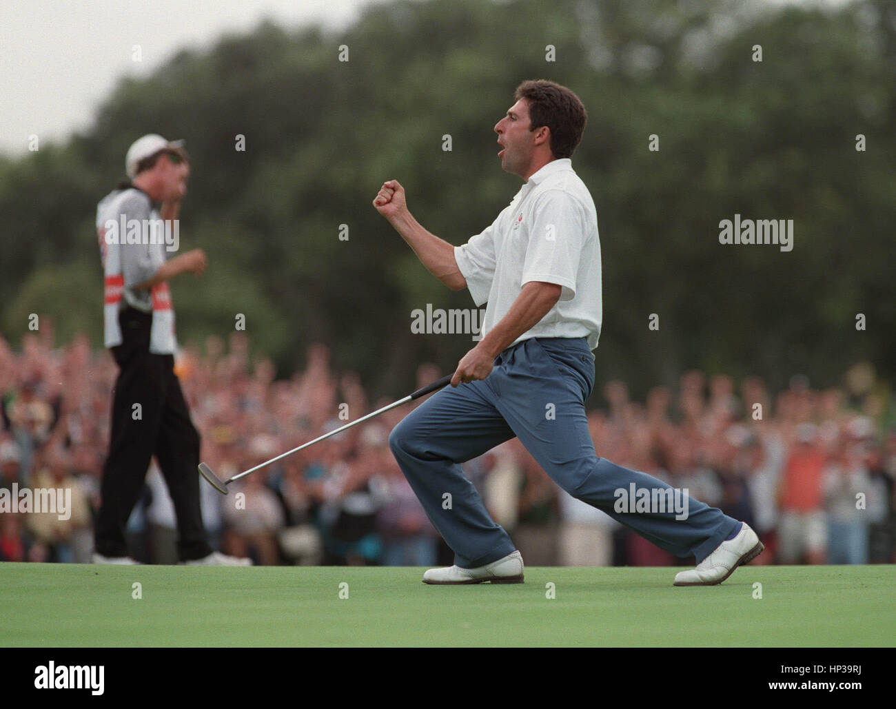 Jose maria olazabal ryder cup 1997 hi-res stock photography and images ...