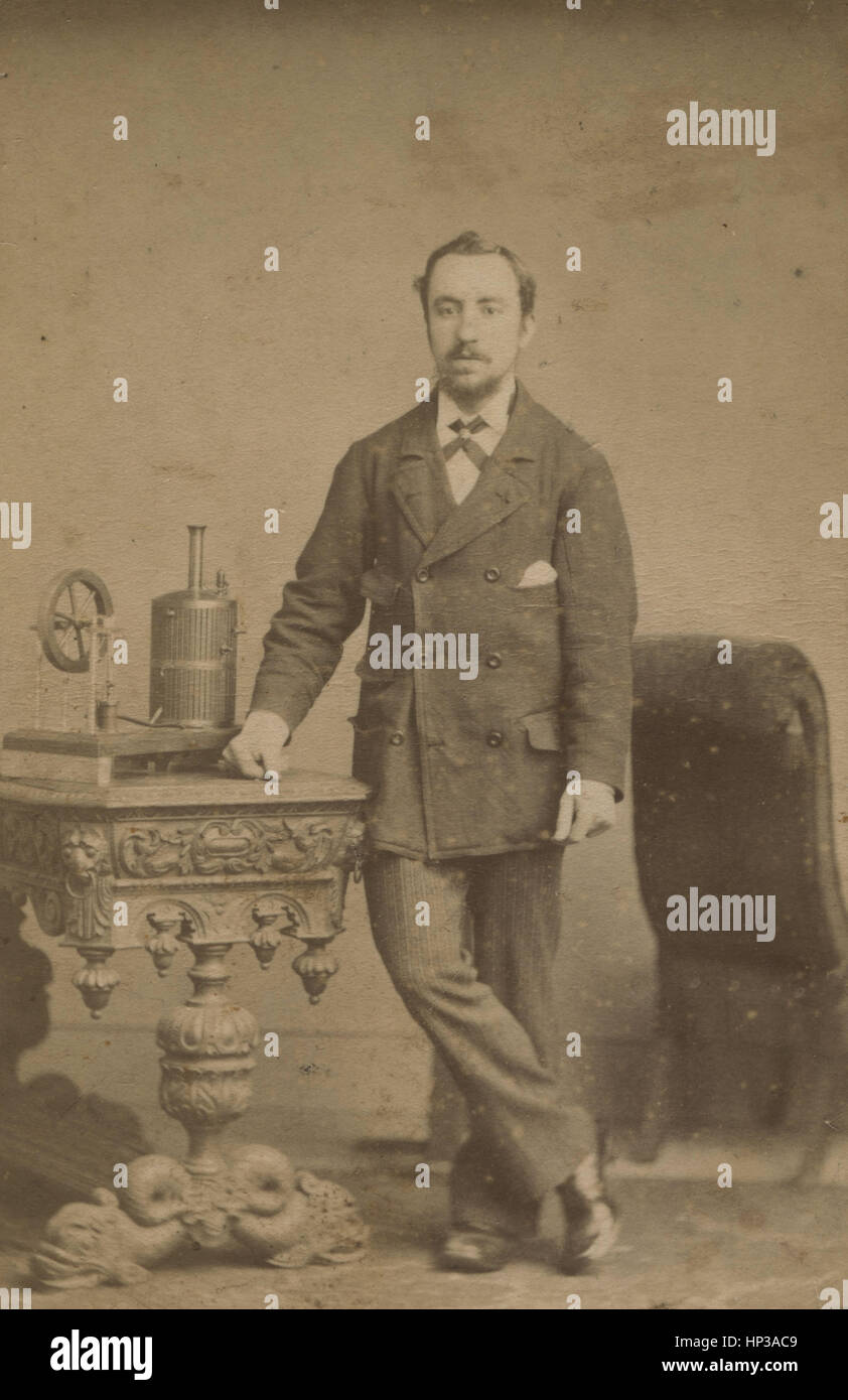 1860s antique occupational studio photo of a British engineer, inventor ...