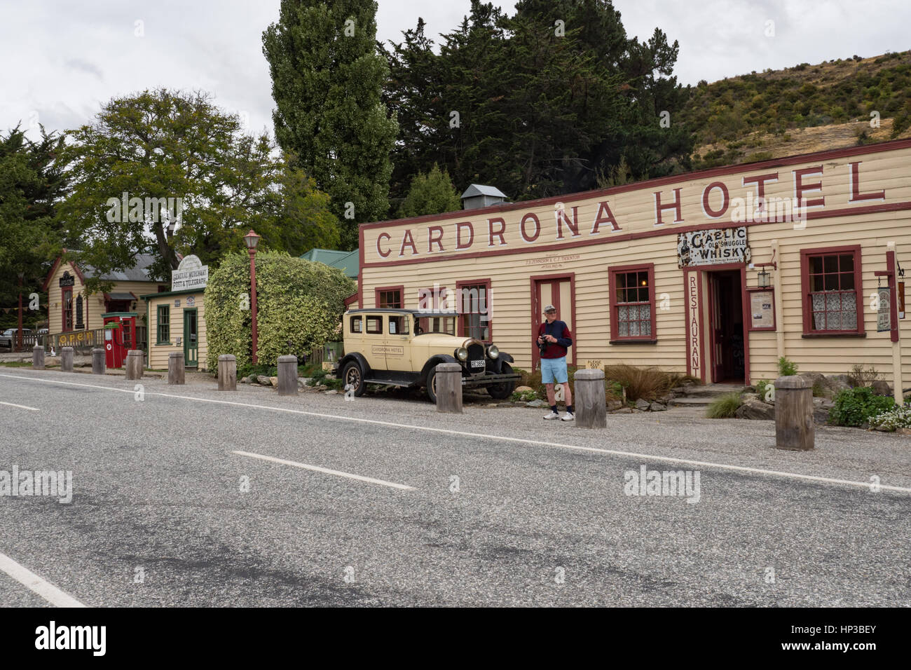 New zealand cardrona alpine resort hi-res stock photography and images ...