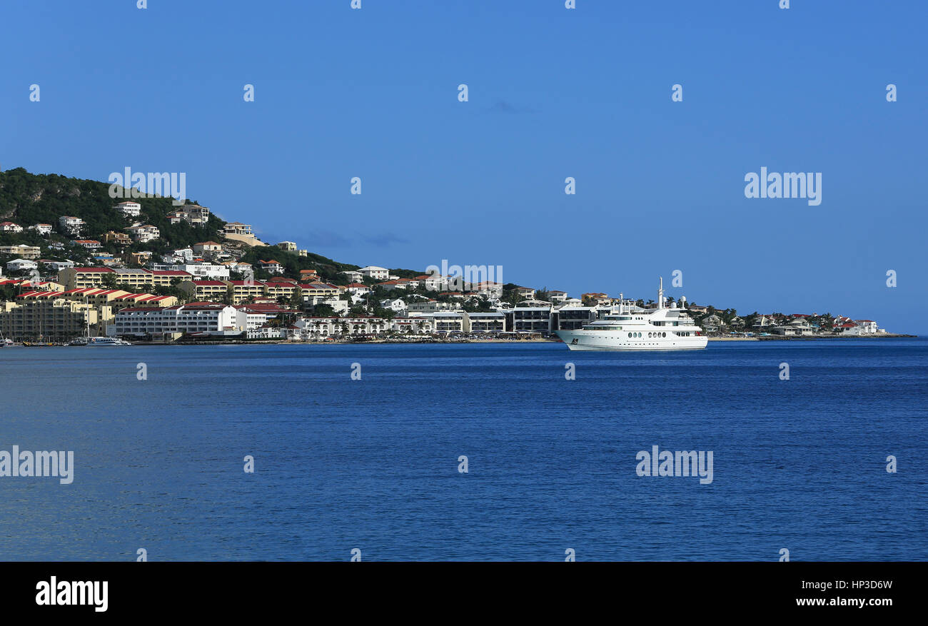 Azure waters caribbean sea hi-res stock photography and images - Alamy