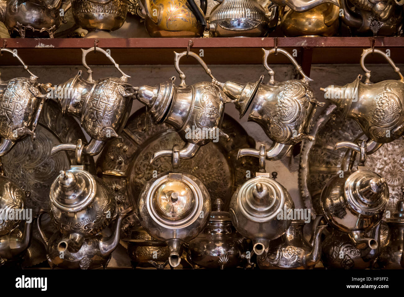 Arab kettles for tea on Oriental bazaar close-up Stock Photo - Alamy