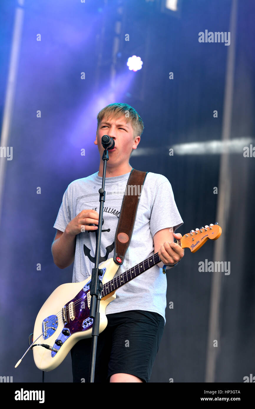 BENICASSIM, SPAIN - JULY 20: Drenge (band) in concert at FIB Festival ...