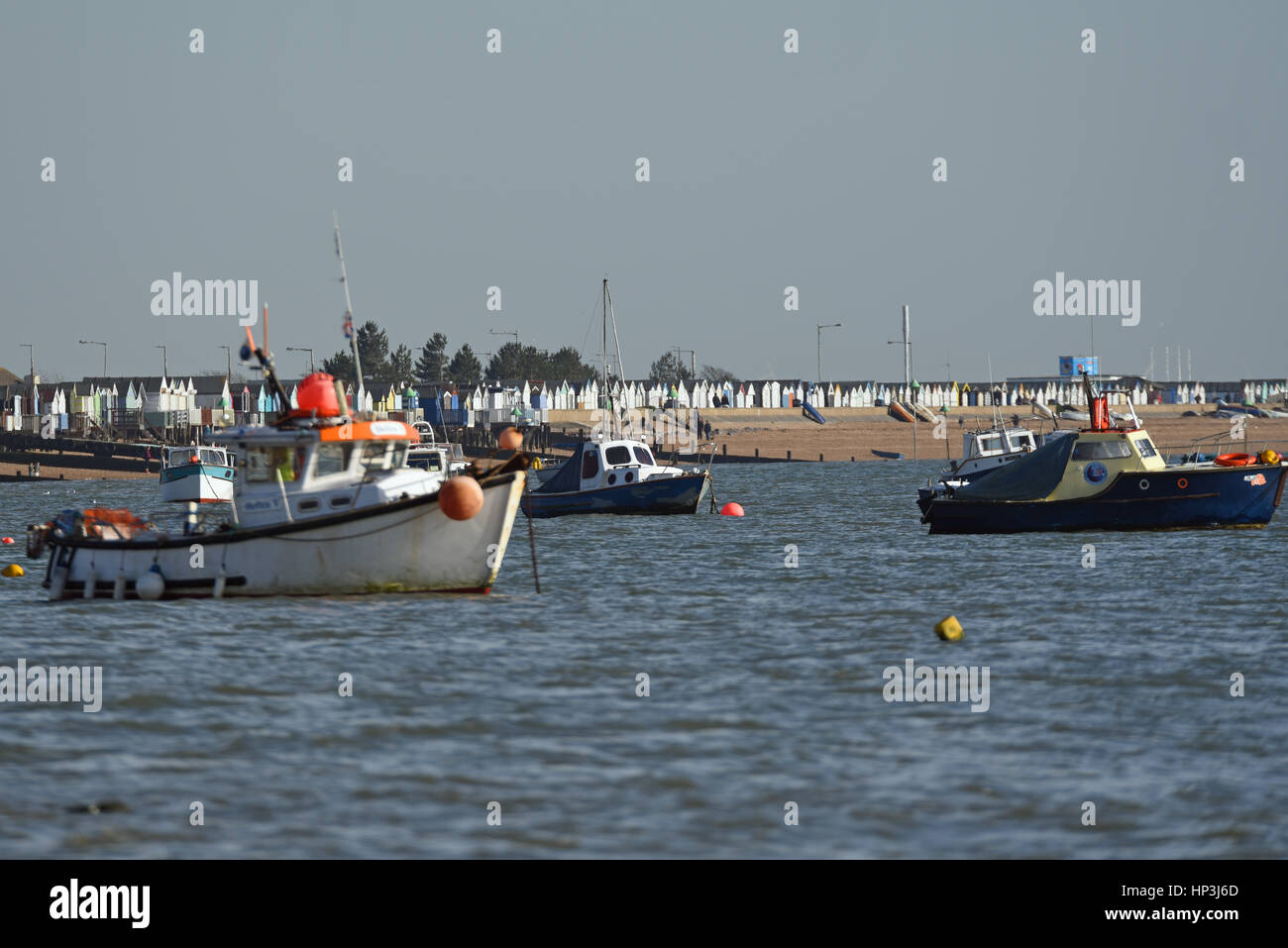 Thorpe Bay beach, Essex, on the Thames Estuary, with a long row of ...