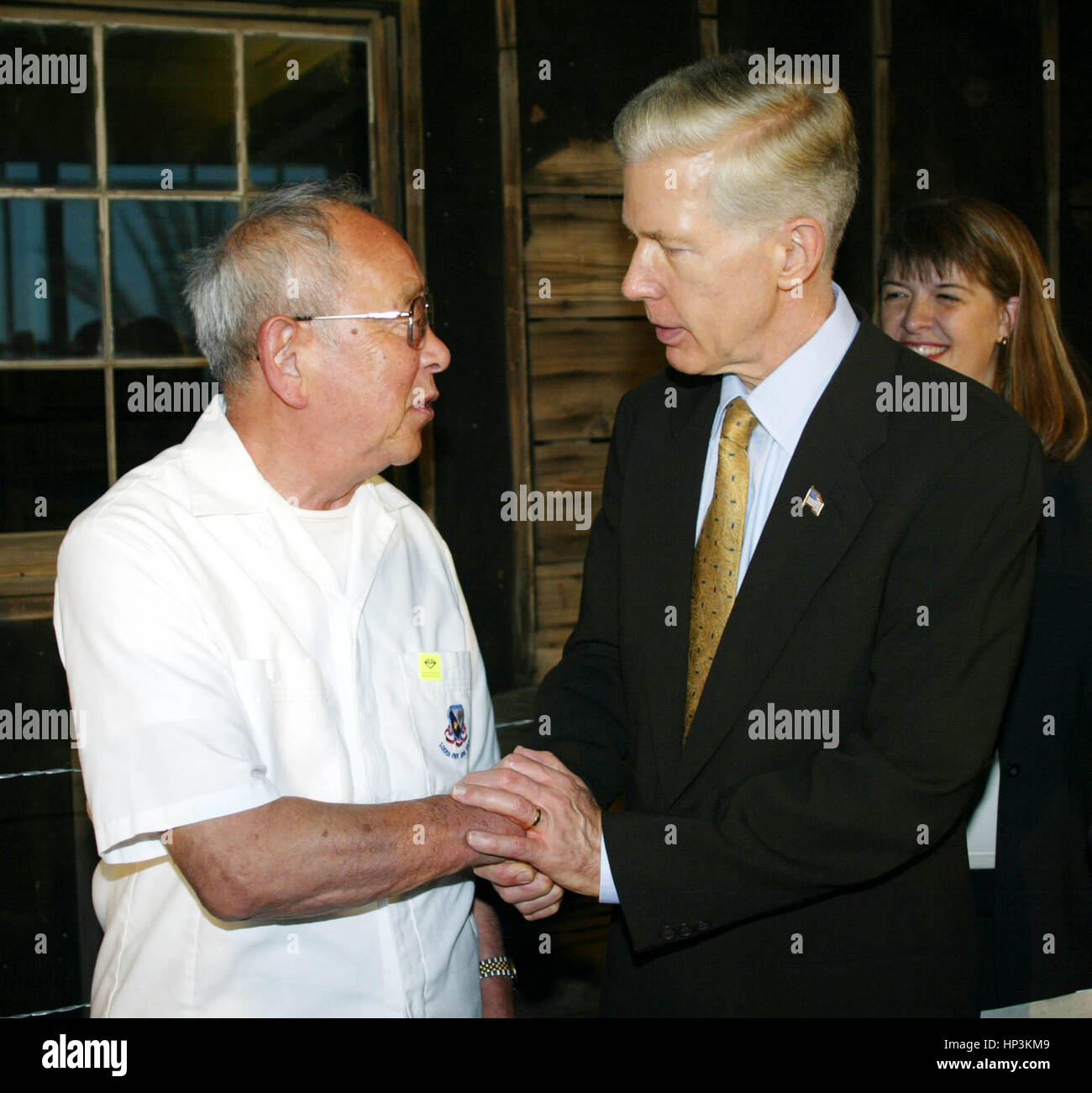 California Gov. Gray Davis, right, greets Sam Fujikawa after signing a ...