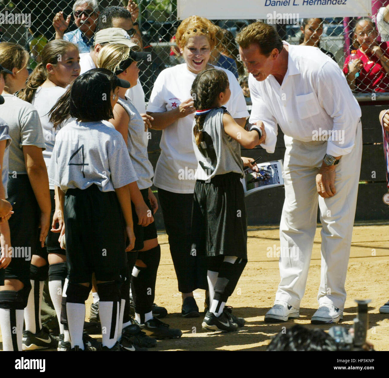 California gubernatorial candidate Arnold Schwarzenegger shakes hands ...