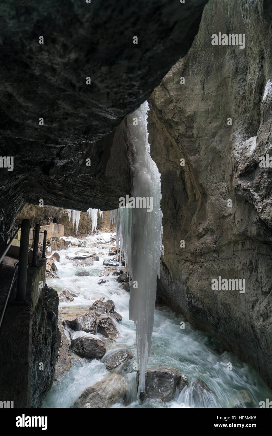 Winter in Gorge Partnachklamm in Garmisch-Partenkirchen, Bavaria ...