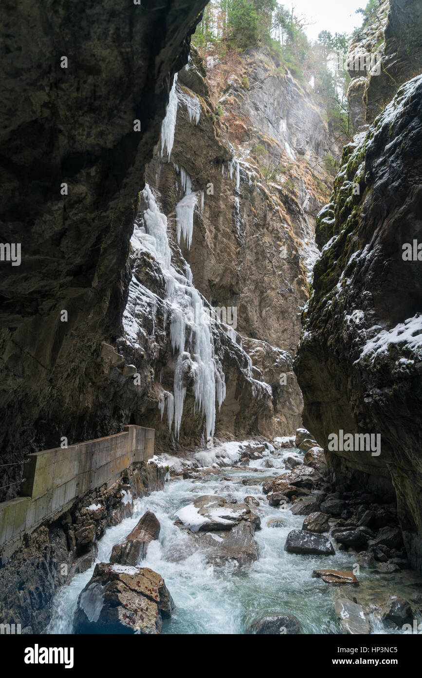 Winter in Gorge Partnachklamm in Garmisch-Partenkirchen, Bavaria ...
