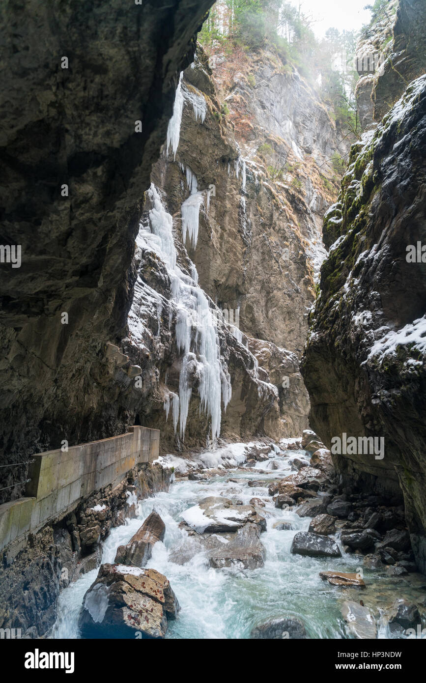 Winter in Gorge Partnachklamm in Garmisch-Partenkirchen, Bavaria ...