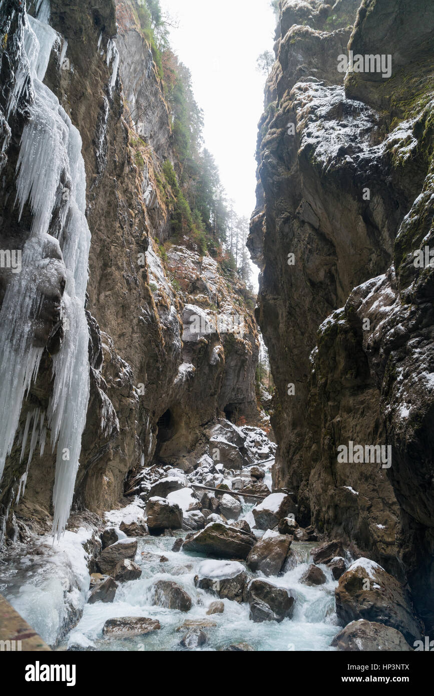 Winter in Gorge Partnachklamm in Garmisch-Partenkirchen, Bavaria ...