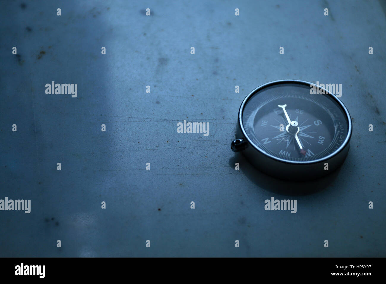 Old fashioned navigational compass hi-res stock photography and images ...