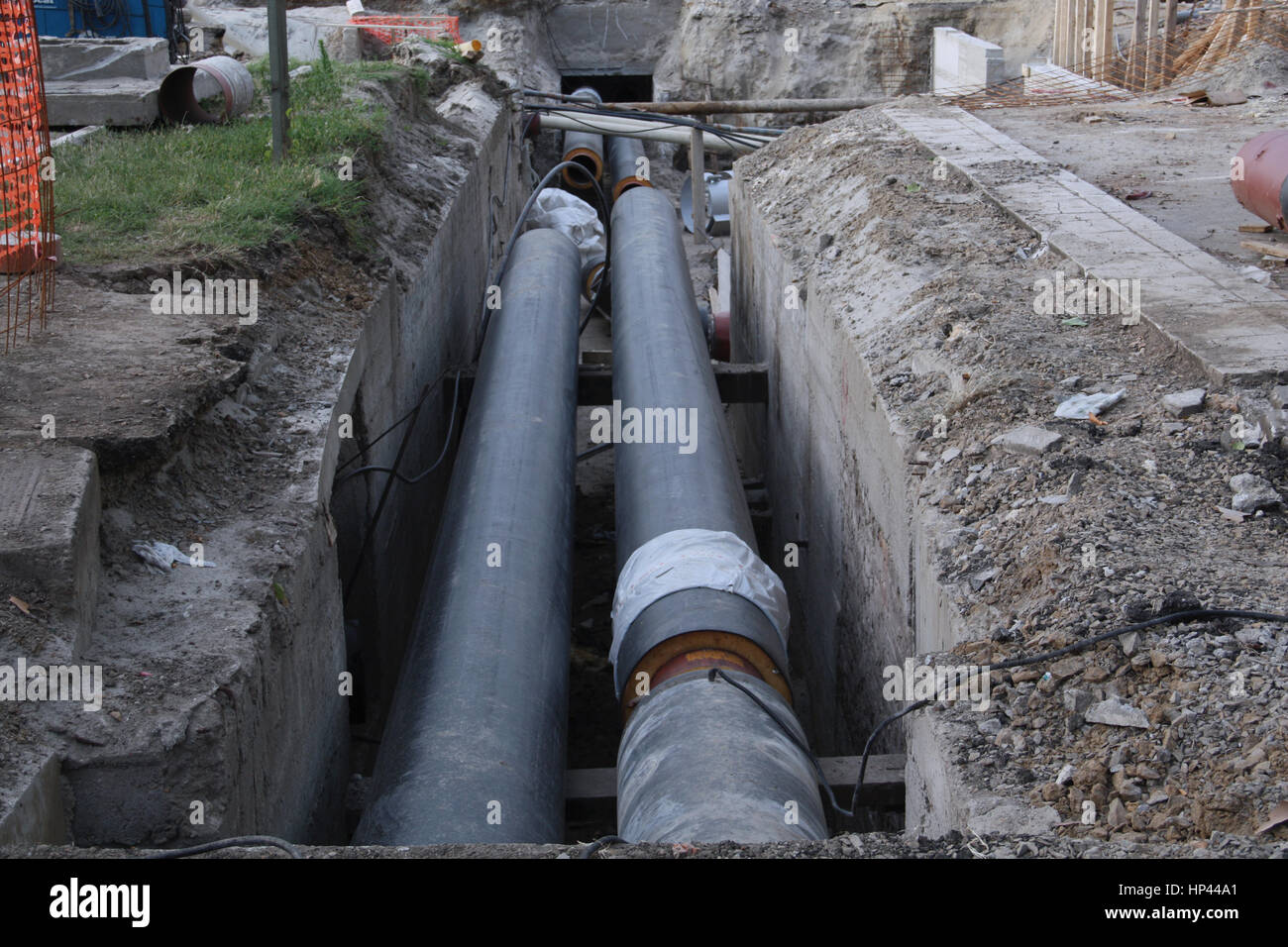 Underground horizontal hi-res stock photography and images - Alamy