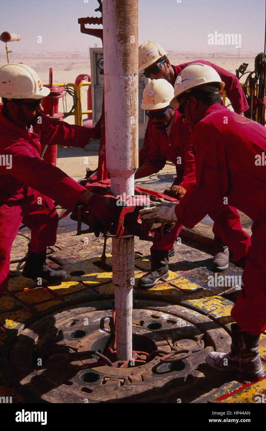 Aramco Oil Rig High Resolution Stock Photography and Images - Alamy