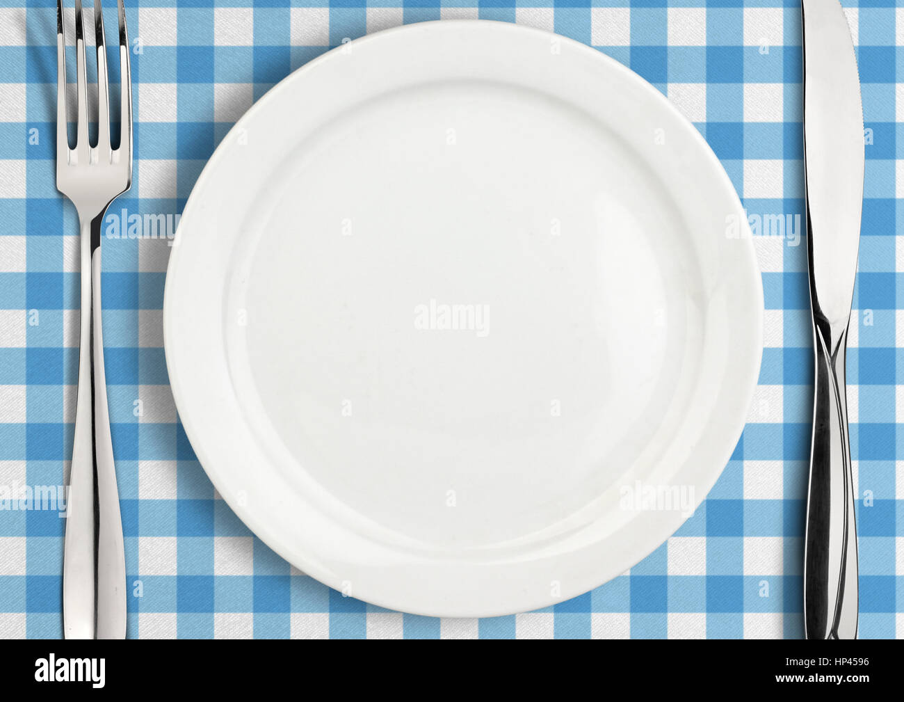 Empty plate hi-res stock photography and images - Alamy