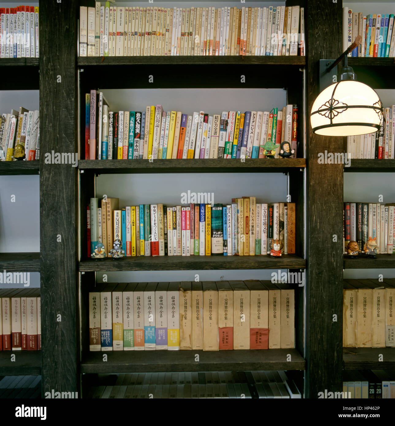 Japanese books library hi-res stock photography and images - Alamy