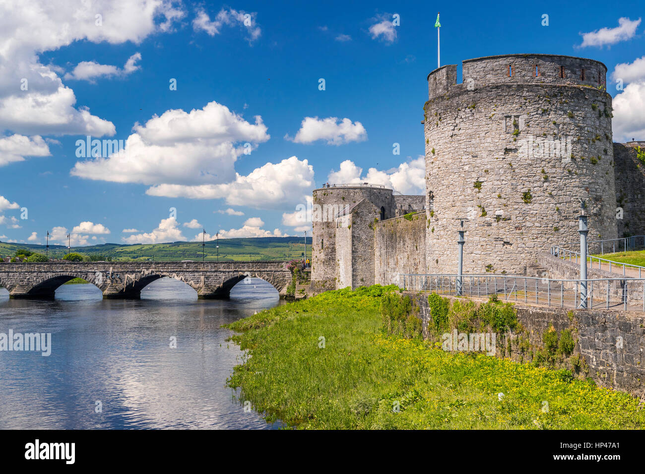 River shannon estuary hi-res stock photography and images - Alamy