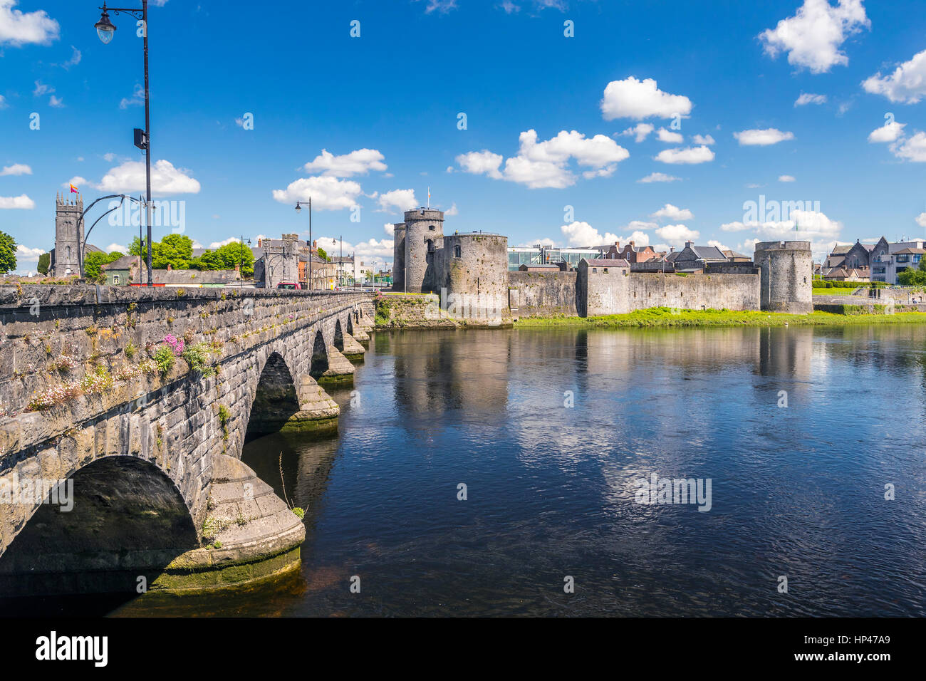 Shannon river estuary hi-res stock photography and images - Alamy