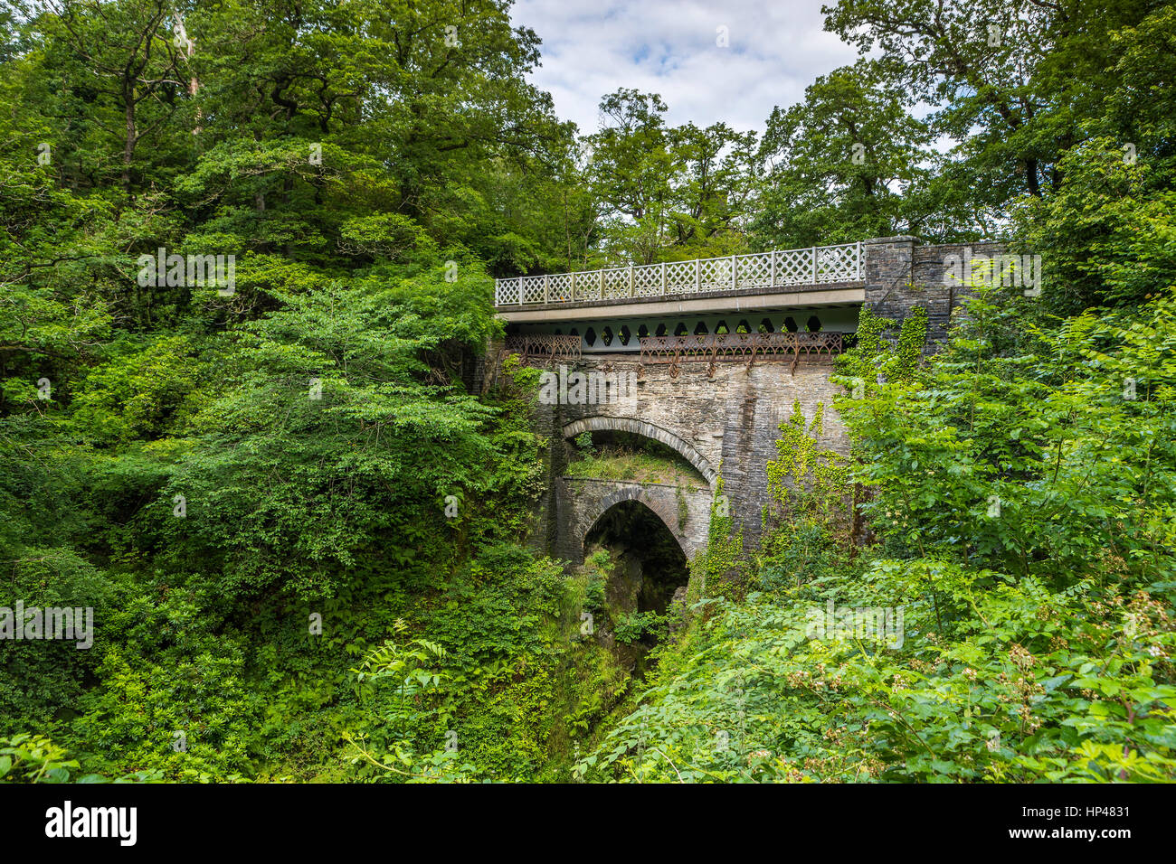 Downstream of bridge hi-res stock photography and images - Alamy