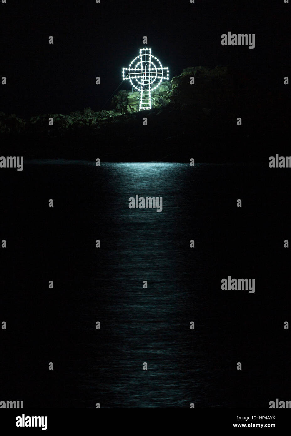 Reflection of lights on the sea hi-res stock photography and images - Alamy