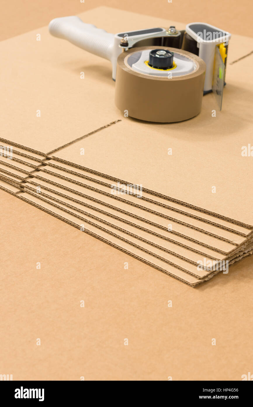 Cardboard box boxes carton cartons hi-res stock photography and images ...