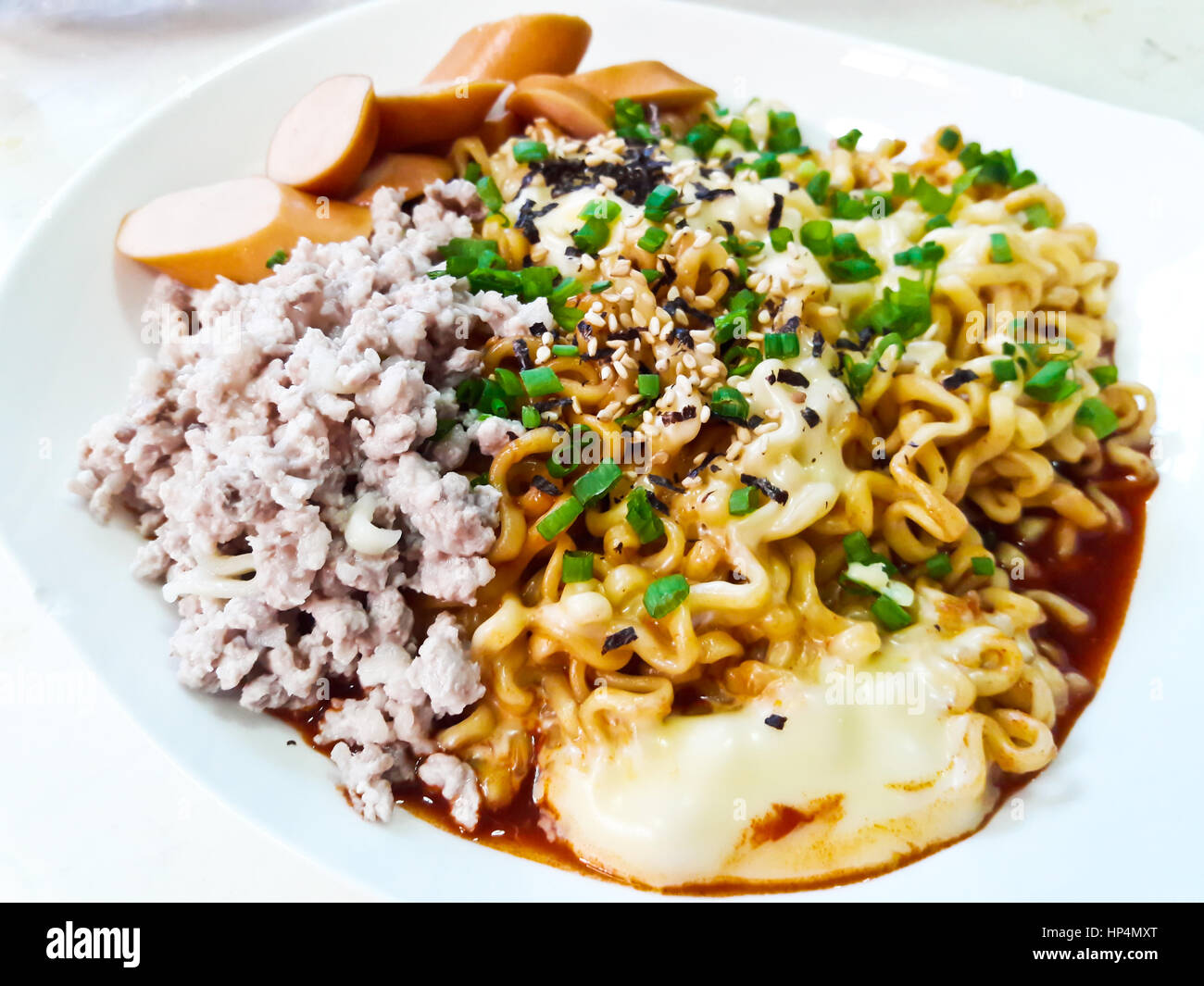 Korean ramyun hi-res stock photography and images - Alamy