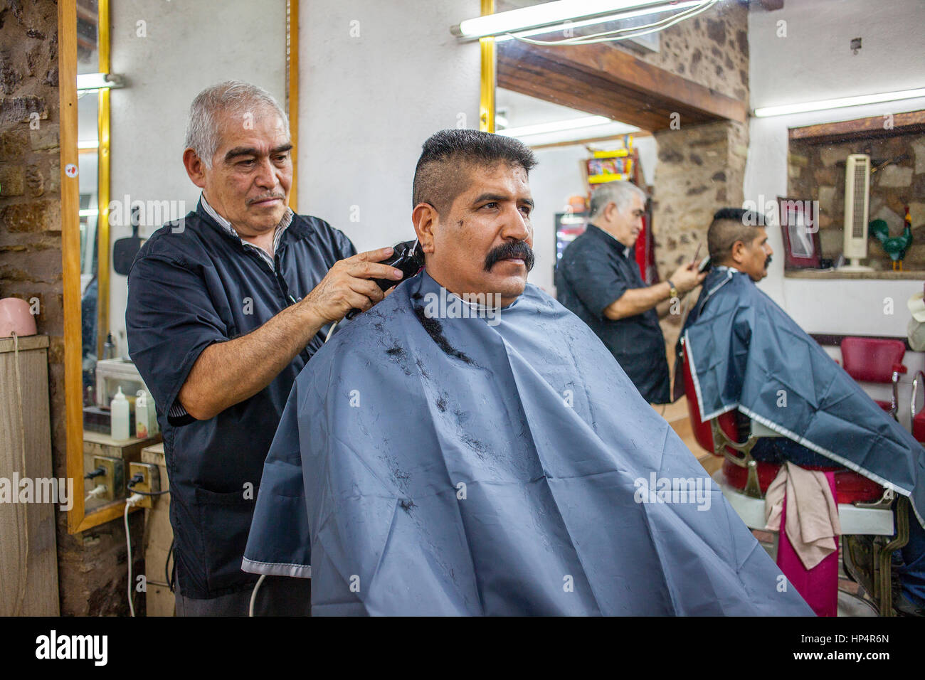 Mexican barber shop hi-res stock photography and images - Alamy