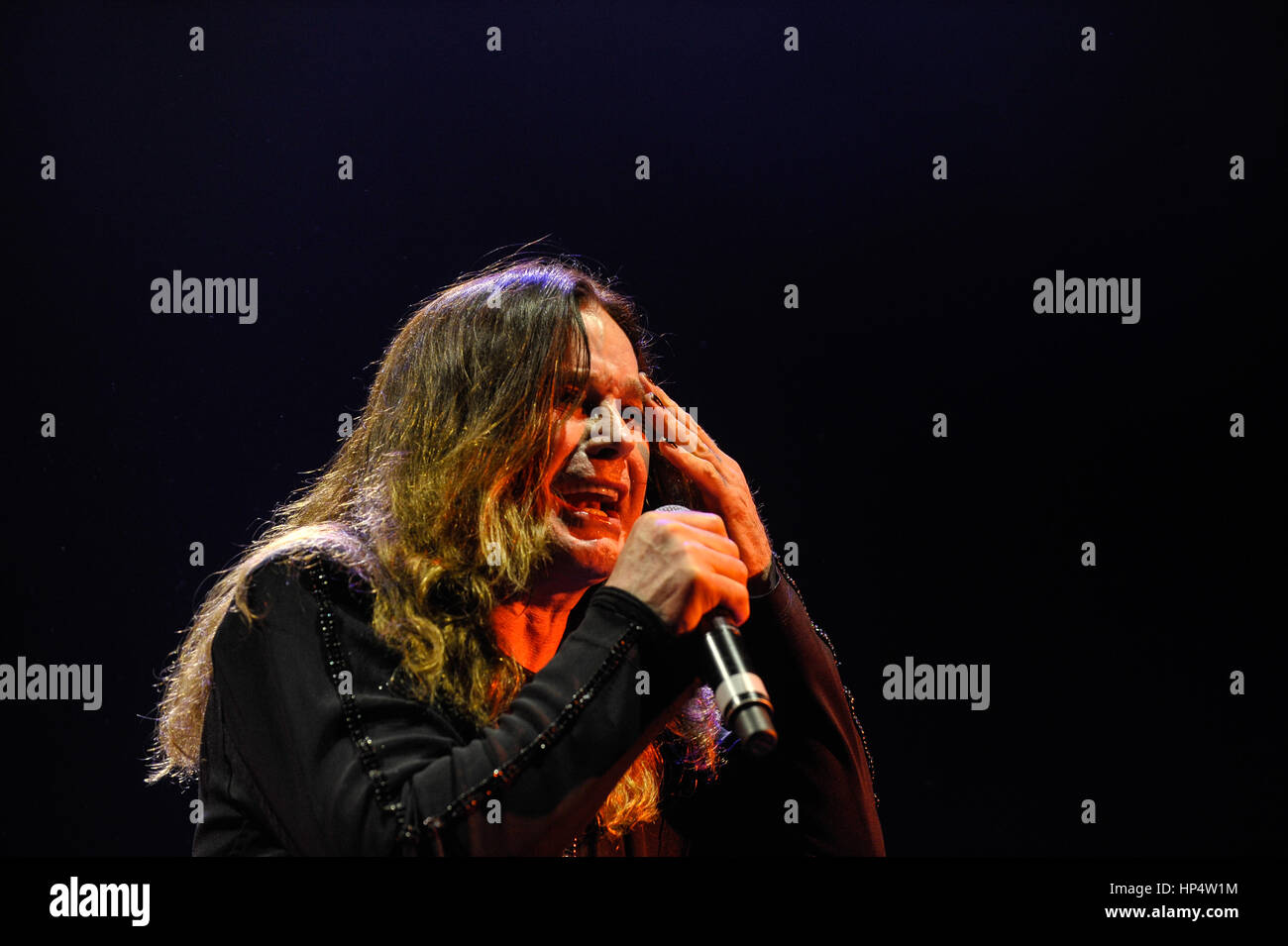 Kelly osbourne ozzy osbourne osbourne hi-res stock photography and ...