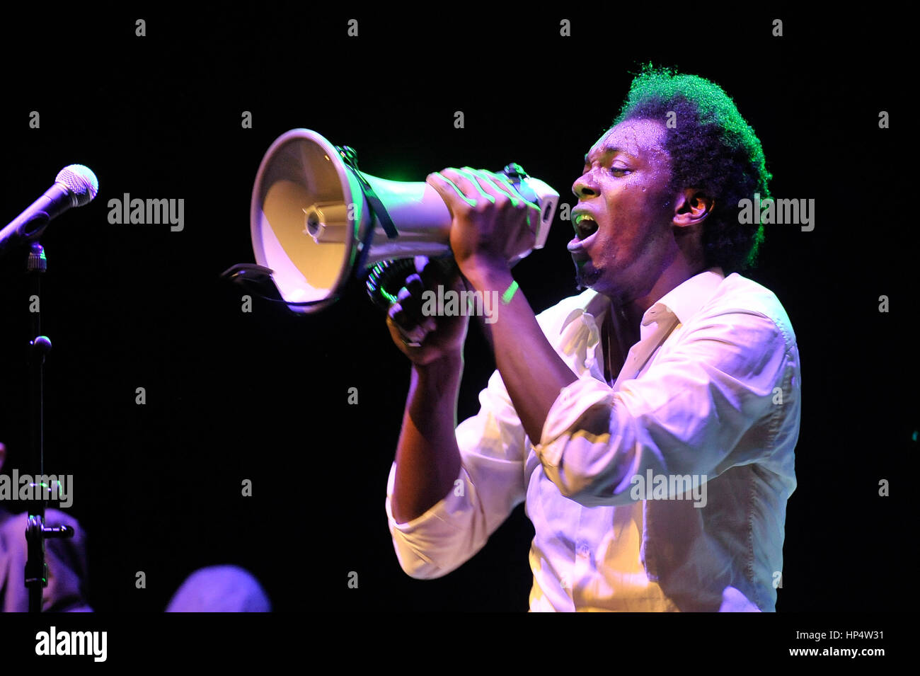 African origin dance hi-res stock photography and images - Alamy