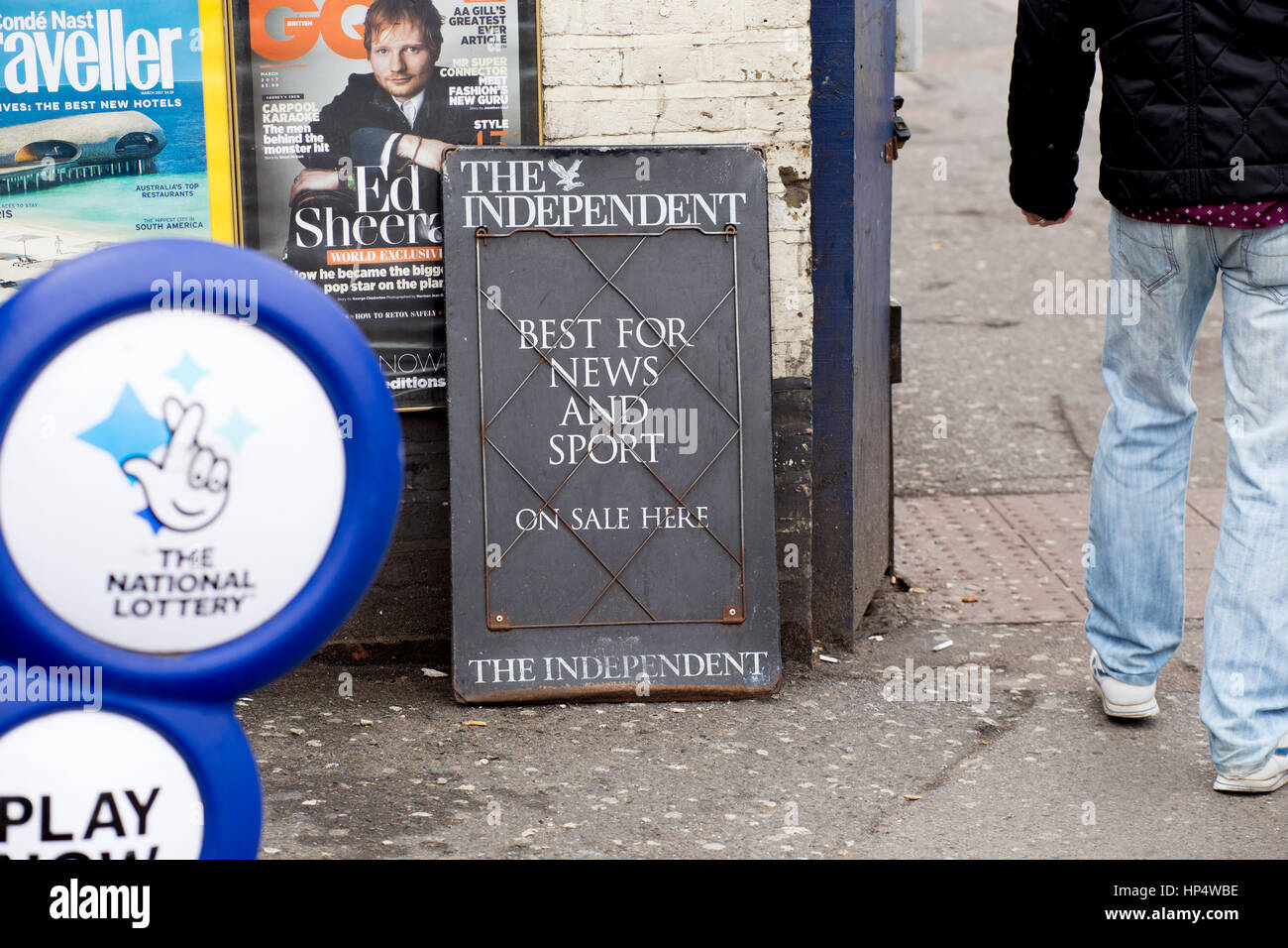 Newspaper placard hi-res stock photography and images - Alamy
