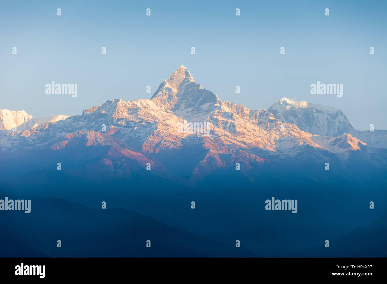 Machapuchare peak hi-res stock photography and images - Alamy