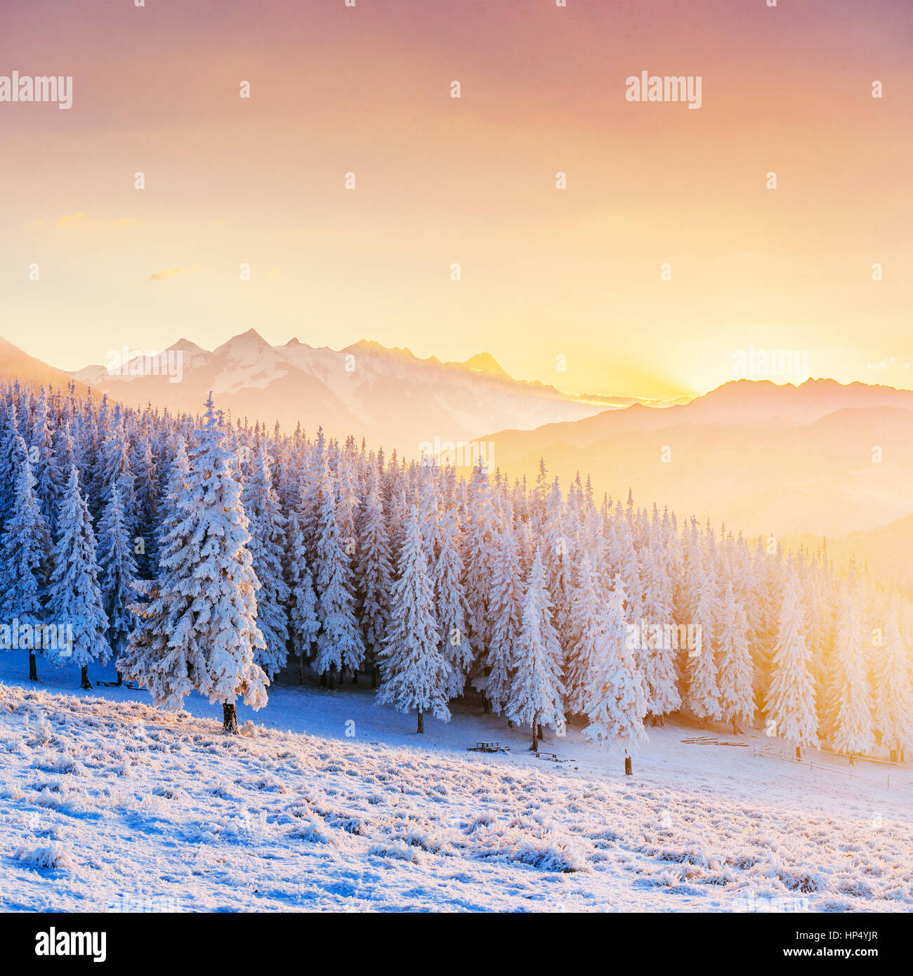Colorful sunset over the mountain ranges in the national park Stock ...