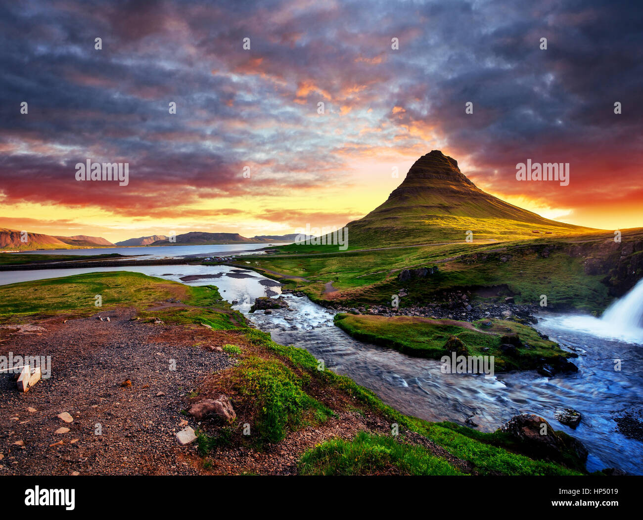 The picturesque sunset over landscapes and waterfalls. Kirkjufel Stock ...