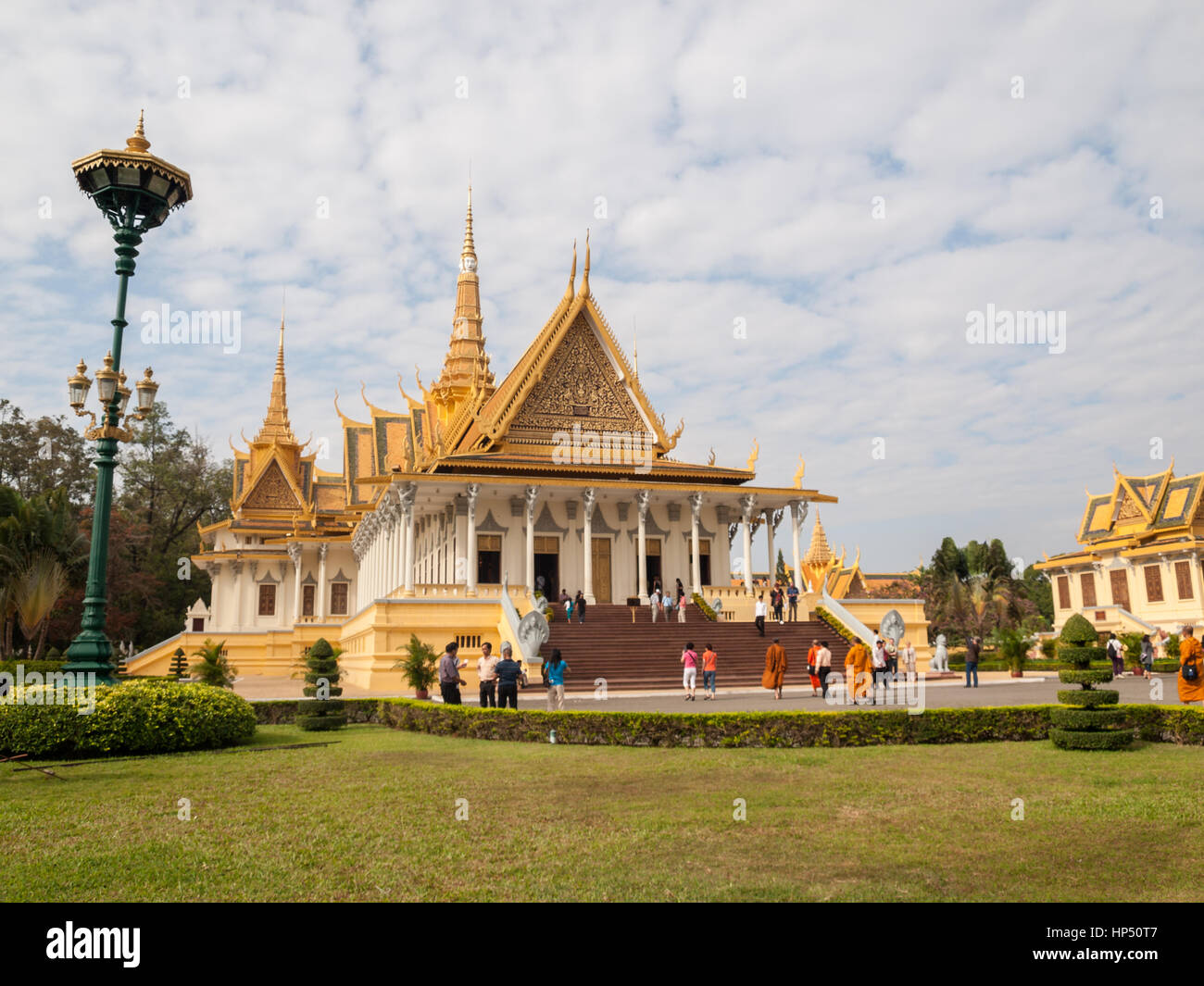 Phnom Penh Royal Palace throne hall Stock Photo - Alamy