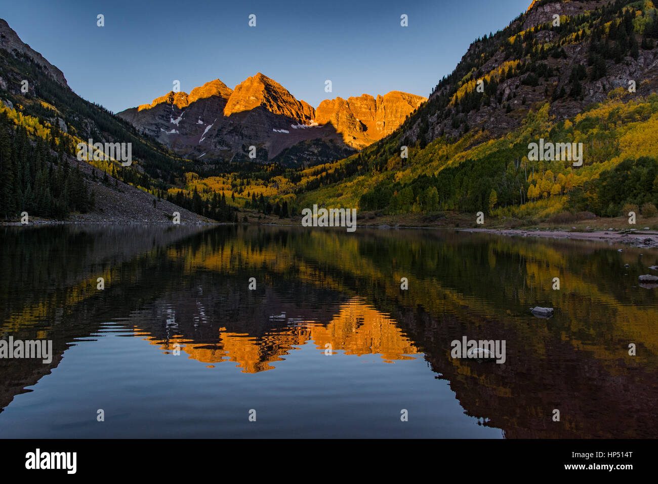 Maroon lake bells peaks hi-res stock photography and images - Alamy