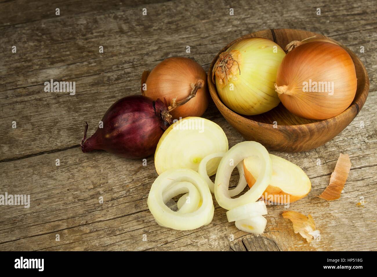 Chef cutting spring onions knife hi-res stock photography and images ...