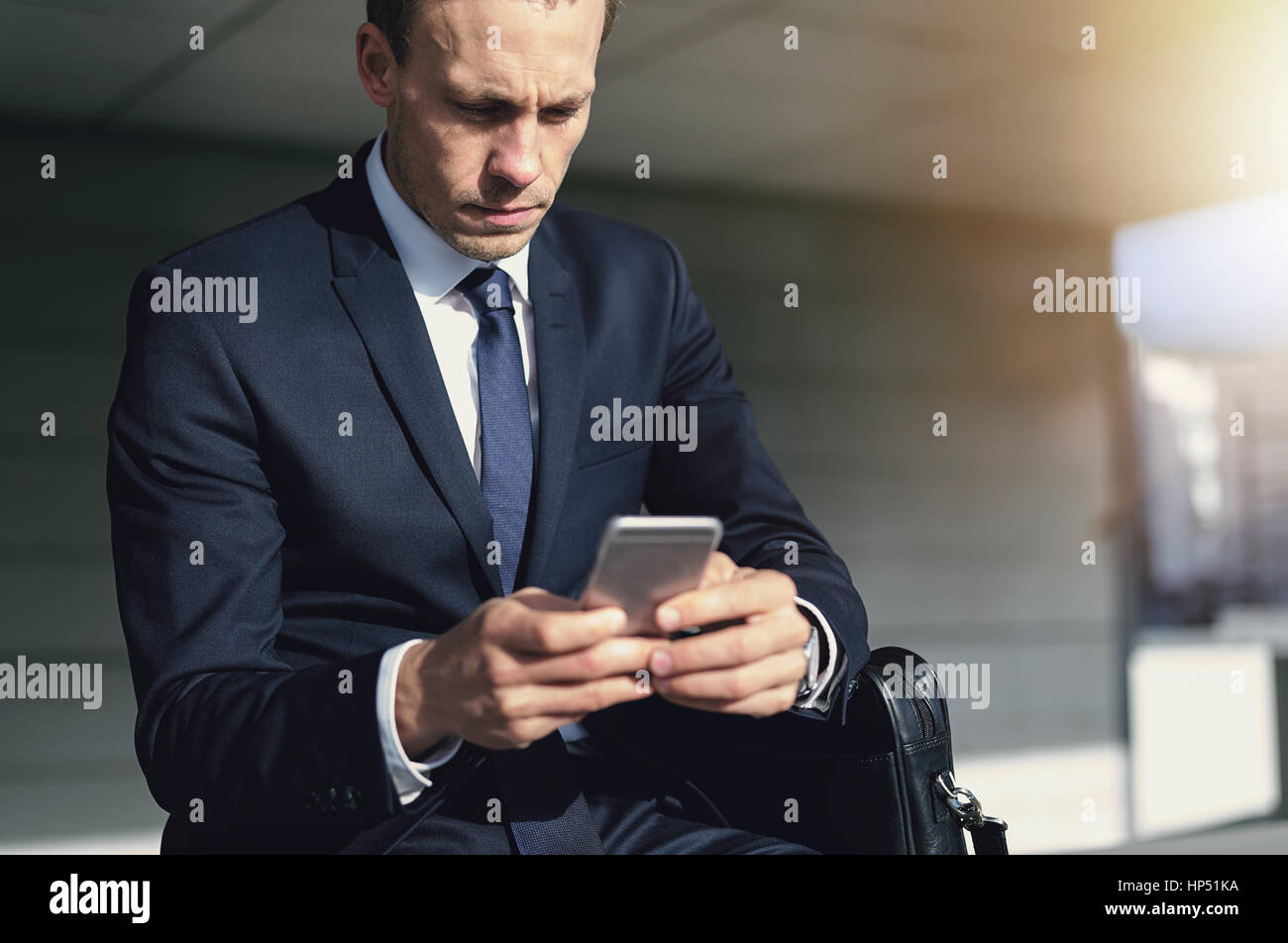 Phone horizontal hi-res stock photography and images - Alamy