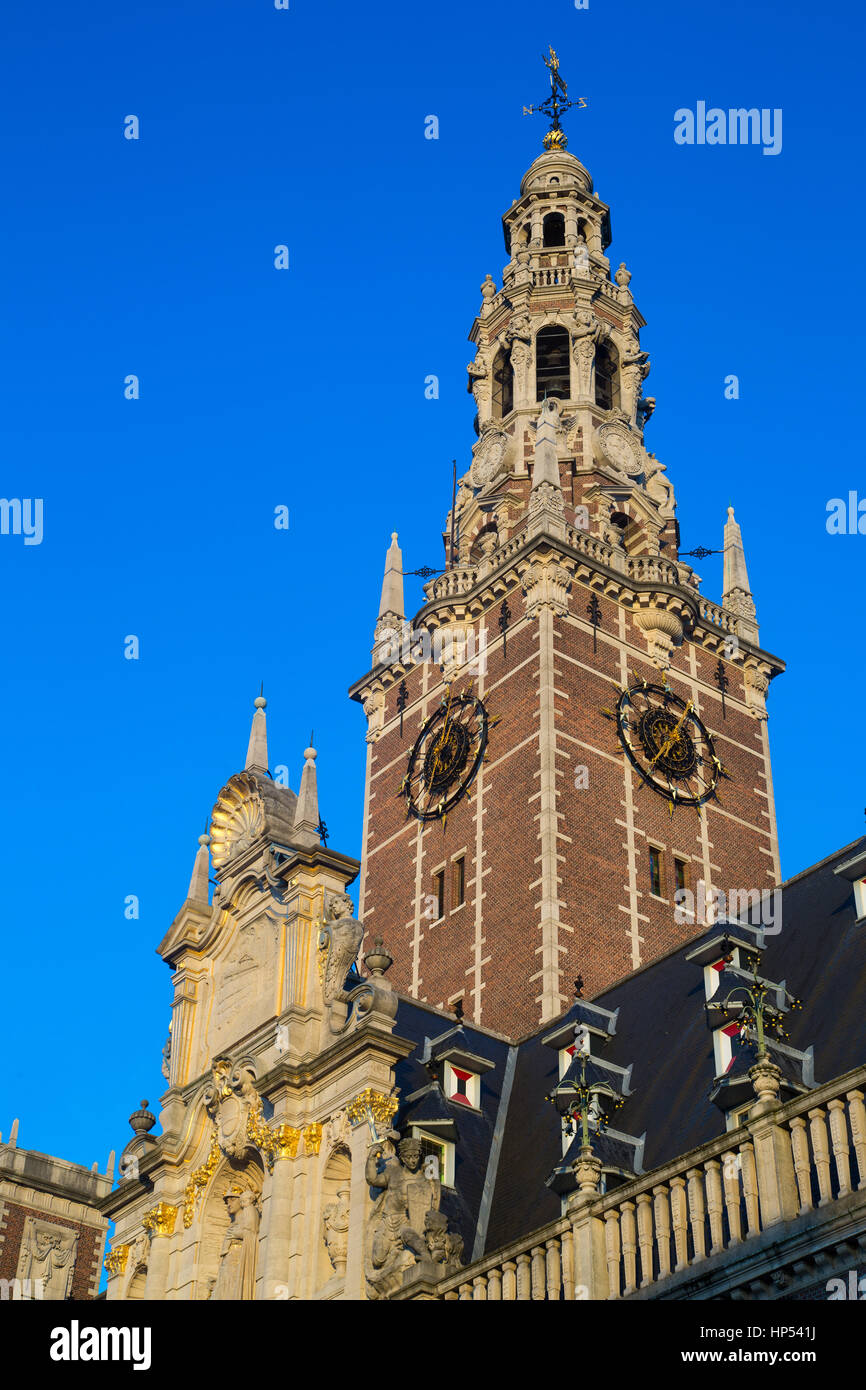 The university library on the Ladeuze square, Leuven, Belgium Stock ...