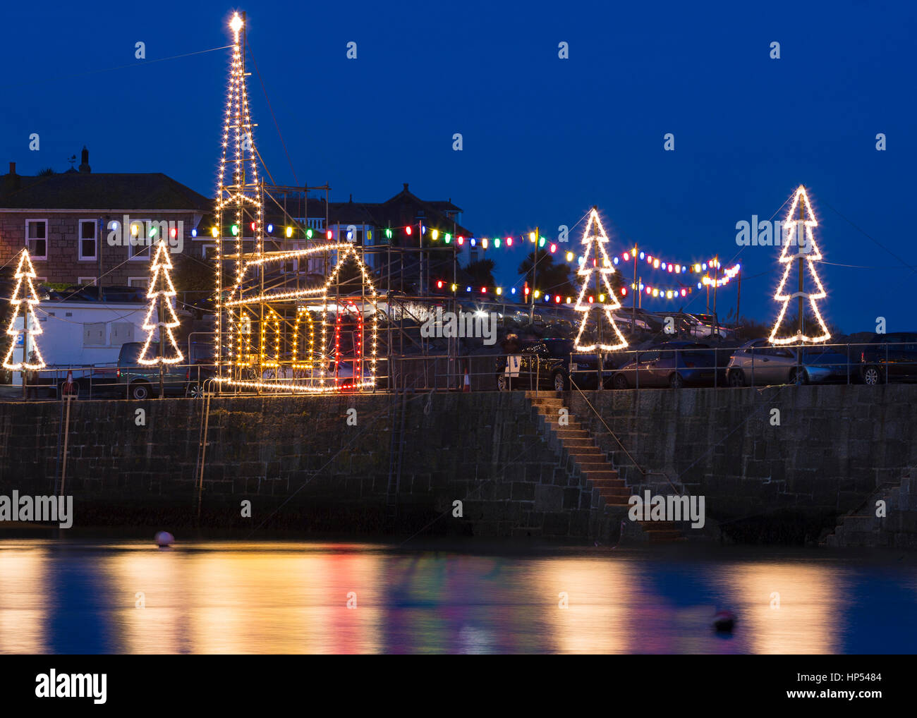 Mousehole at night hi-res stock photography and images - Alamy