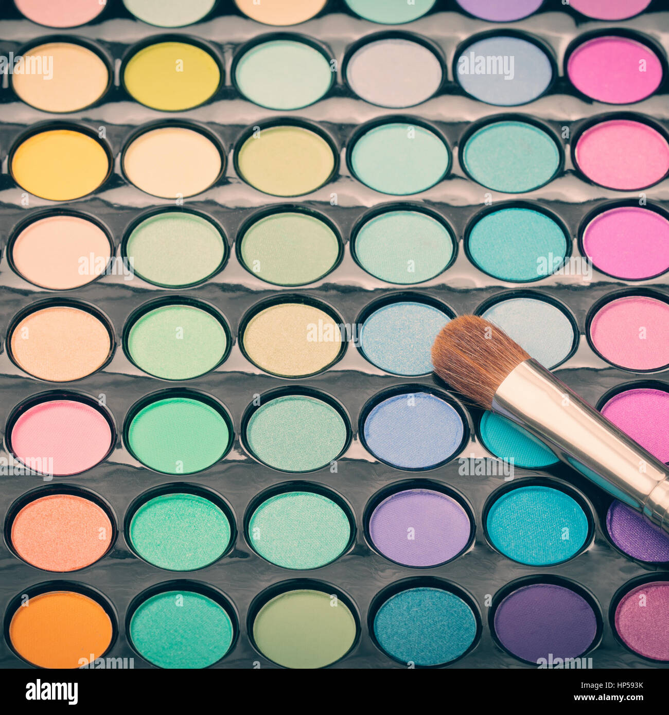 Eye shadow applicator hi-res stock photography and images - Alamy