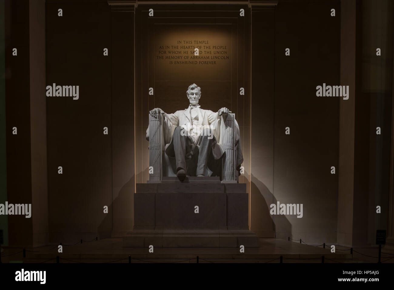 Lincoln monument hand hi-res stock photography and images - Alamy