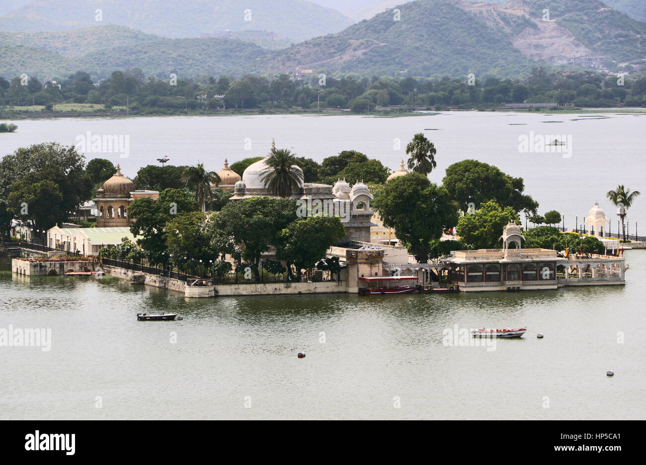 Panoramic view of Fateh Sagar Lake, buildings of Udaipur built in 1678 ...