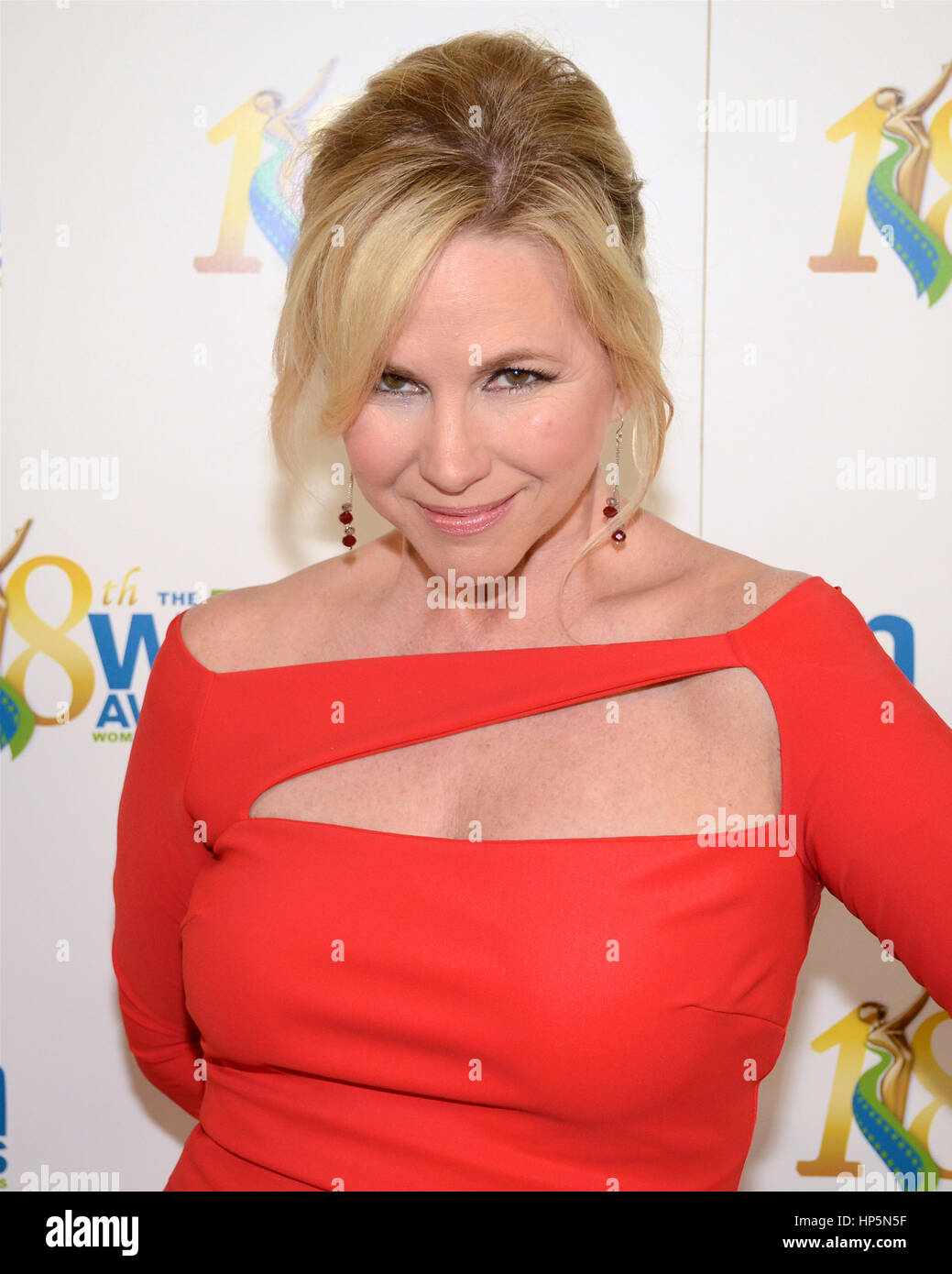 Los Angeles, California, USA. 17th Feb, 2017. Suzanne Sena arrives at ...